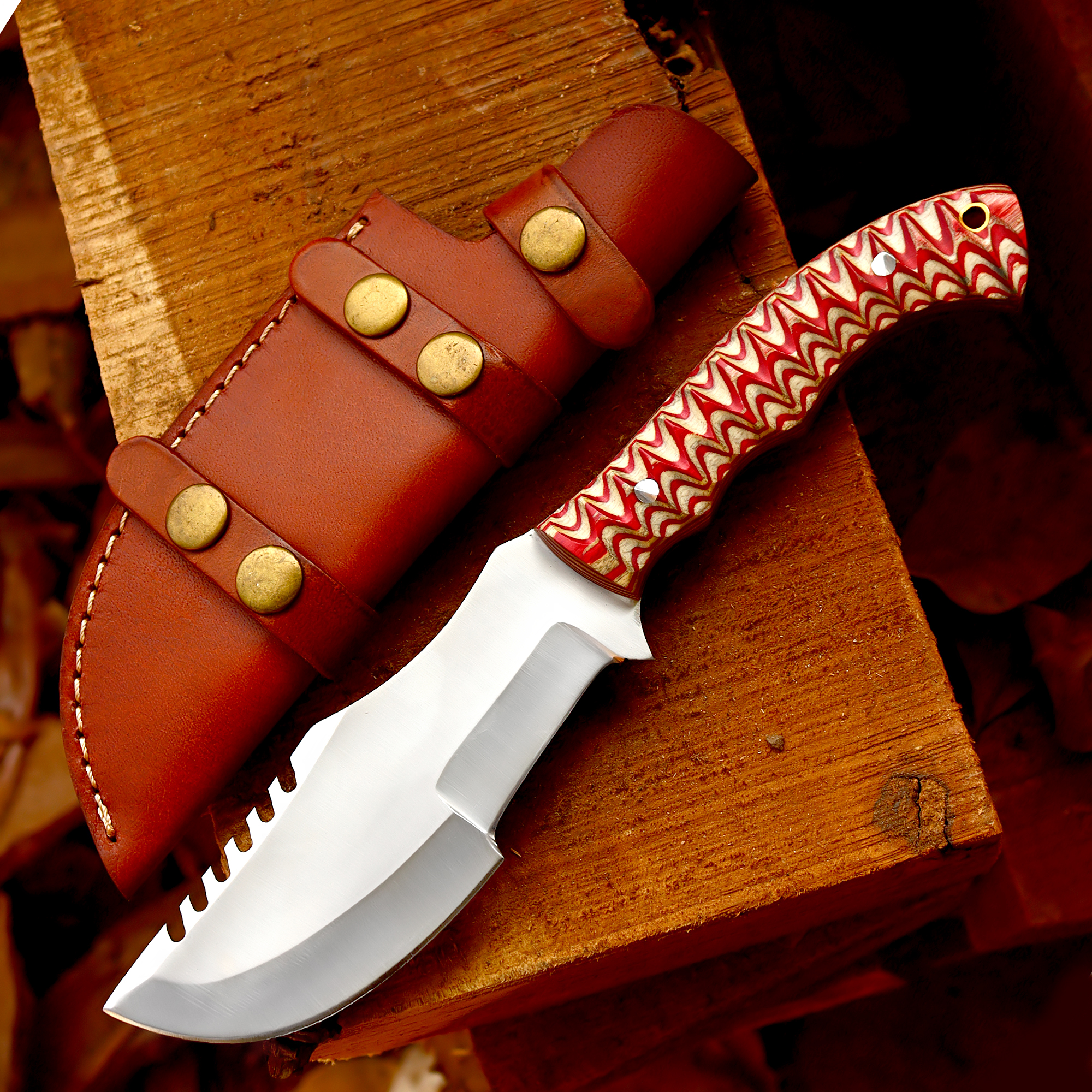 How a Tracker Knife Can Help You in the Wild – Knife Master Industry